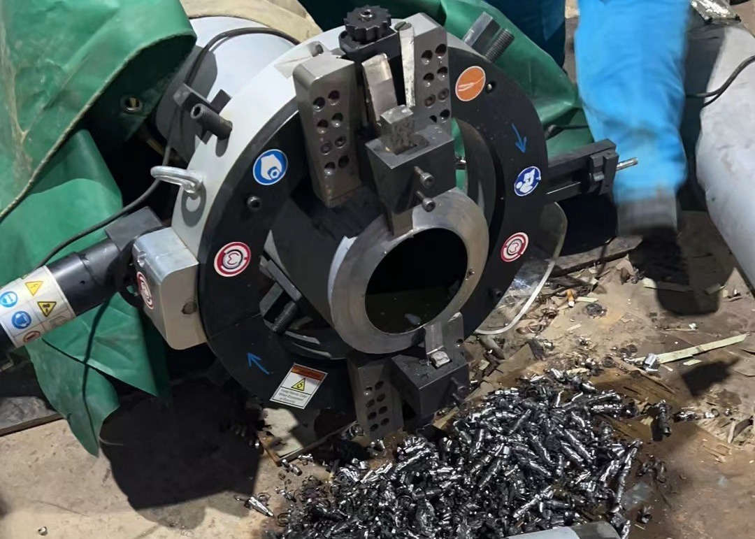 Stainless Steel Pipe Cut Bevel Machine Clamshell Type Cold Cutter 305mm